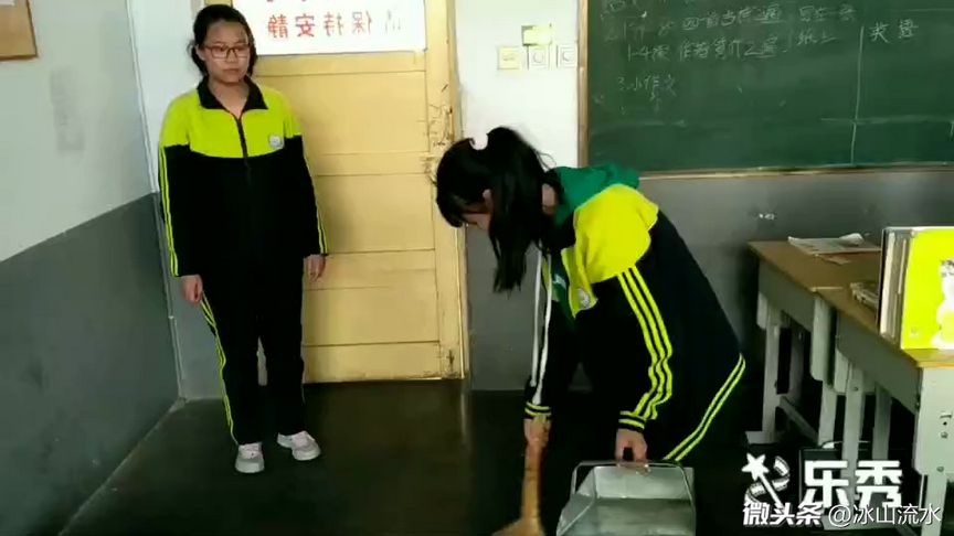 英语一般现在进行时问答训练