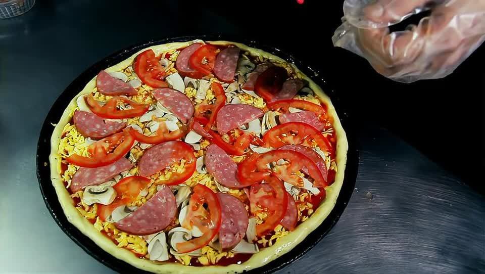 平底锅就能做披萨