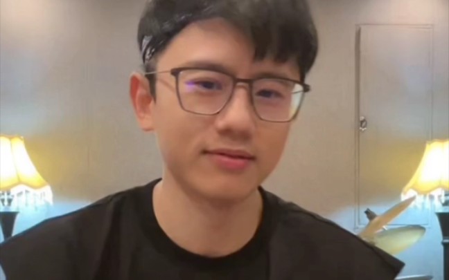 “就当做是演唱会后的聊天”~【张杰直播2022.5.4完整版 1080P】...