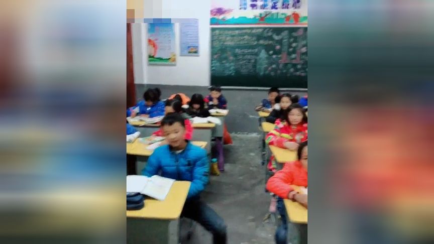 太喜欢这样喜欢和学生互动的老师了,当年我怎么就没遇到呢