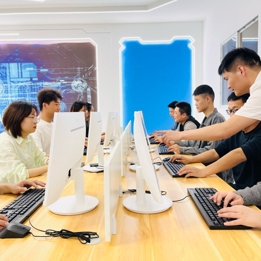 武汉市天工职校柏老师 