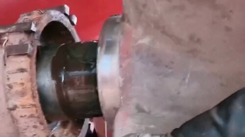 螺旋桨装上还要打胶,这样能放心使用吗?