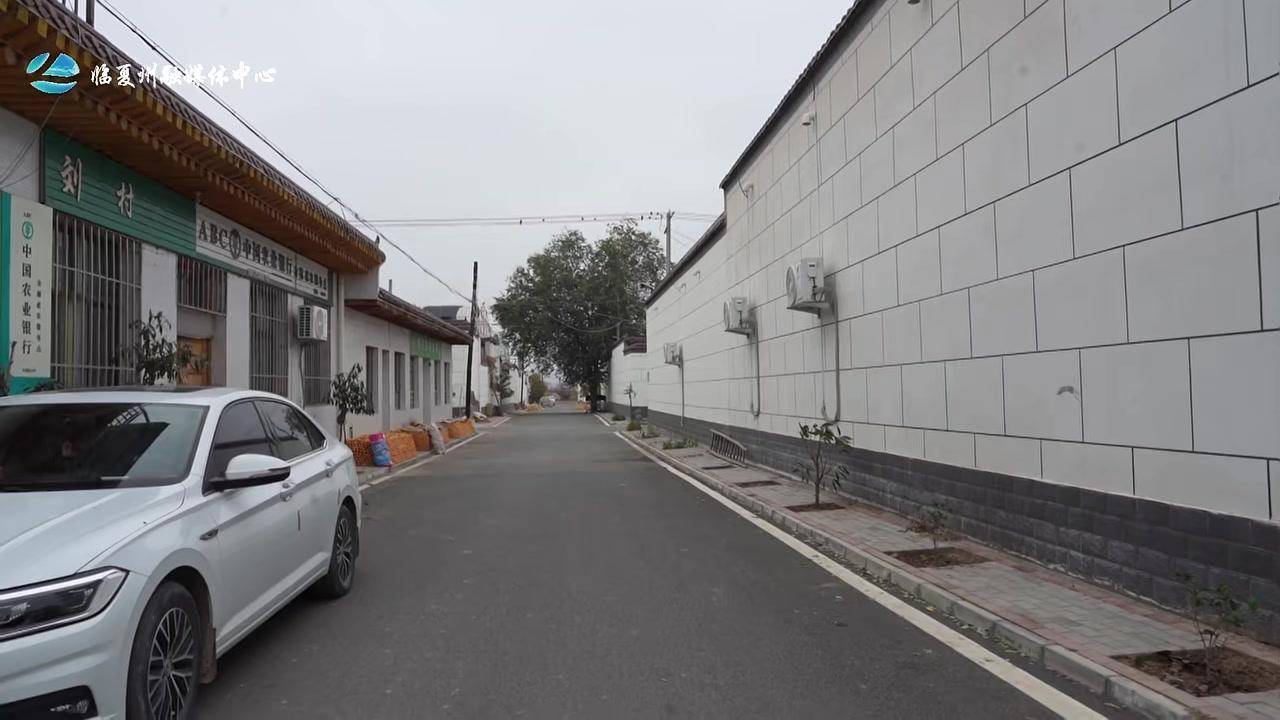 ...以来,在永靖县的岘塬、刘家峡、三塬等乡镇,相继实现电炕、电暖气等...