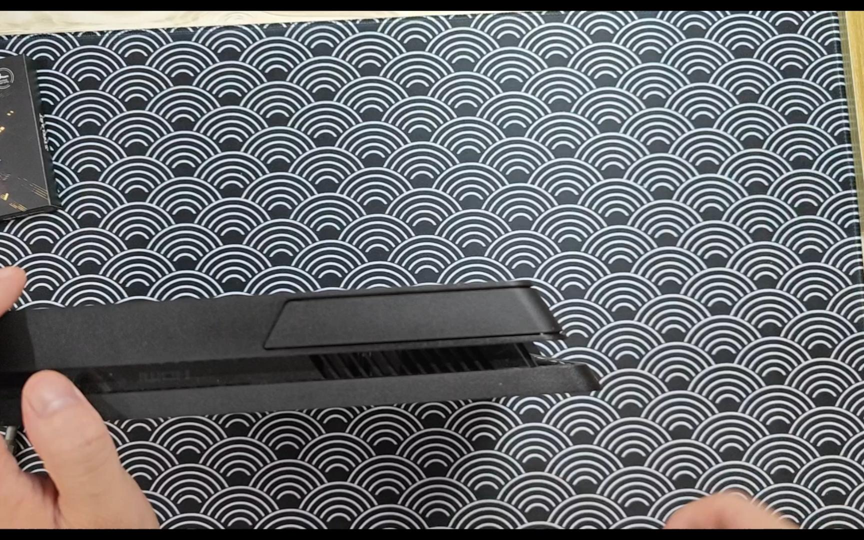 9月5日 PS4slim更换内置硬盘(上)