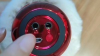 蓝牙麦克风G2使用方法: ①、这个是自带音响的,打开就可以当做话筒...