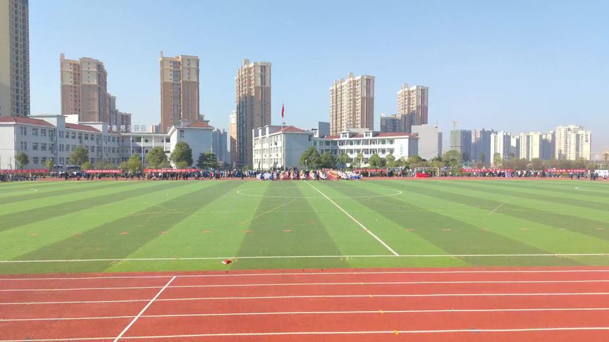 醴陵市第二十四届中小学运动会【渌江中学:团结友爱 开创未来】