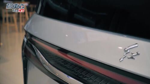 极车到店红旗首款MPV到底有多豪华?红旗HQ9到店拍