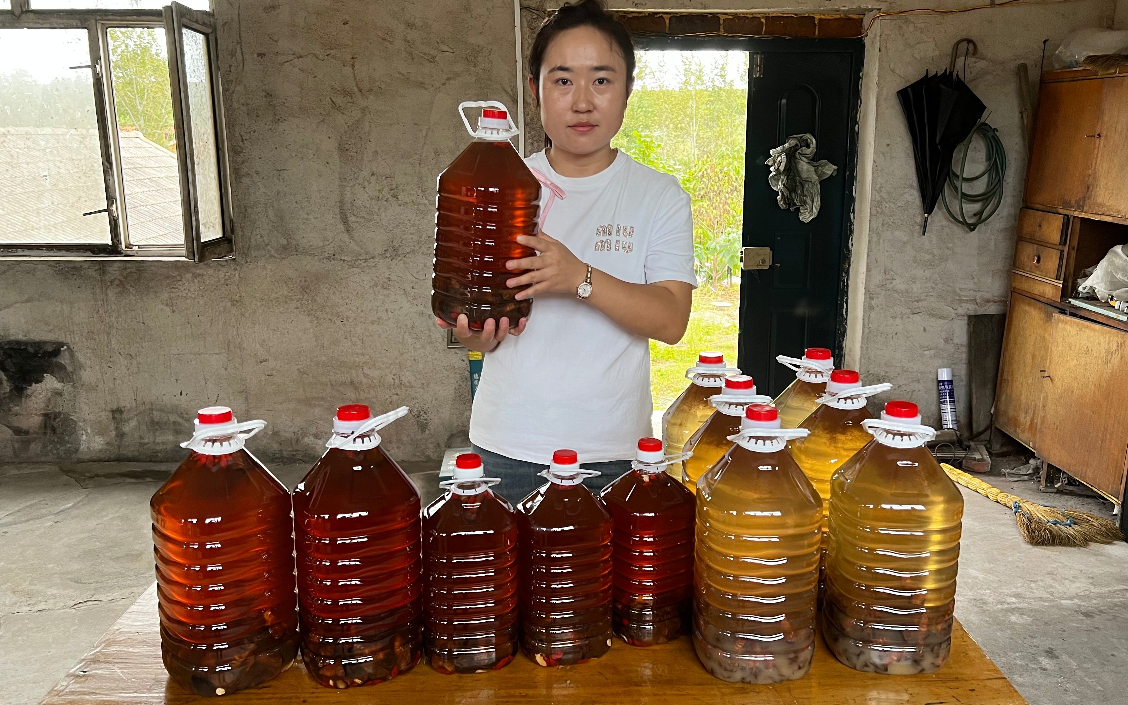 雄蚕蛾泡酒喝,作用真厉害,解决不少人的问题,老祖宗智慧真实用