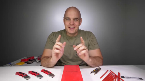 手机耐久度测试,啥手机能经受住这煎熬,小伙脑洞太奇葩了!