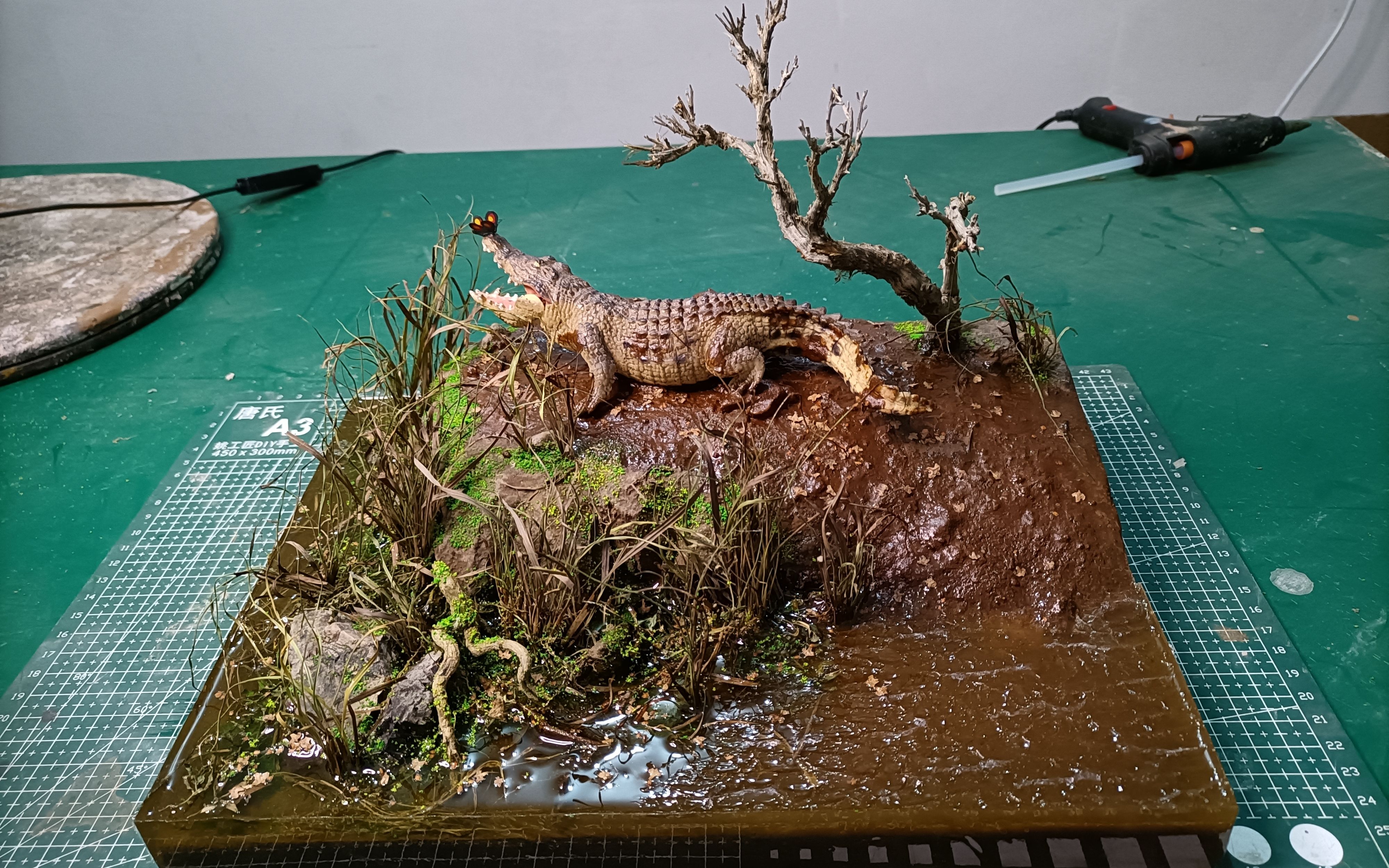 鳄鱼自然模型场景 微缩场景 模型摆件 个人纯手工制作 不细看还以为是...