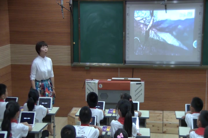 人美版小学美术四上 第1课《 四季的色彩 》-孙老师优质课公开课教学...