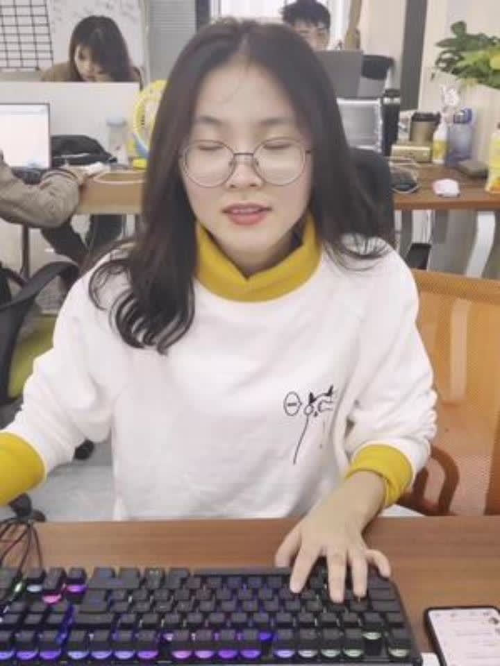 最最最最简单的爬虫,适合刚开始学习的小白,基本上一试就会了#