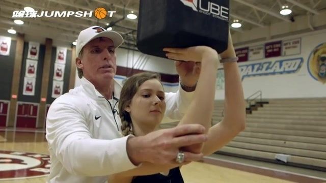 我也想当篮球教练,我也想买这个投篮姿势矫正器!