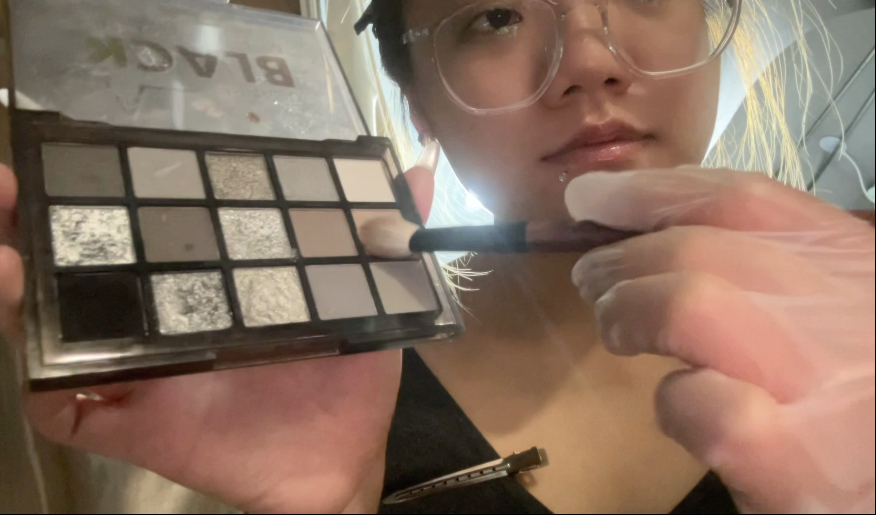 ASMR|模拟帮舍友化妆～