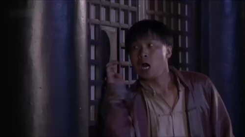 富太太连夜呼唤小管家,一听原因,小管家吓得全身发软