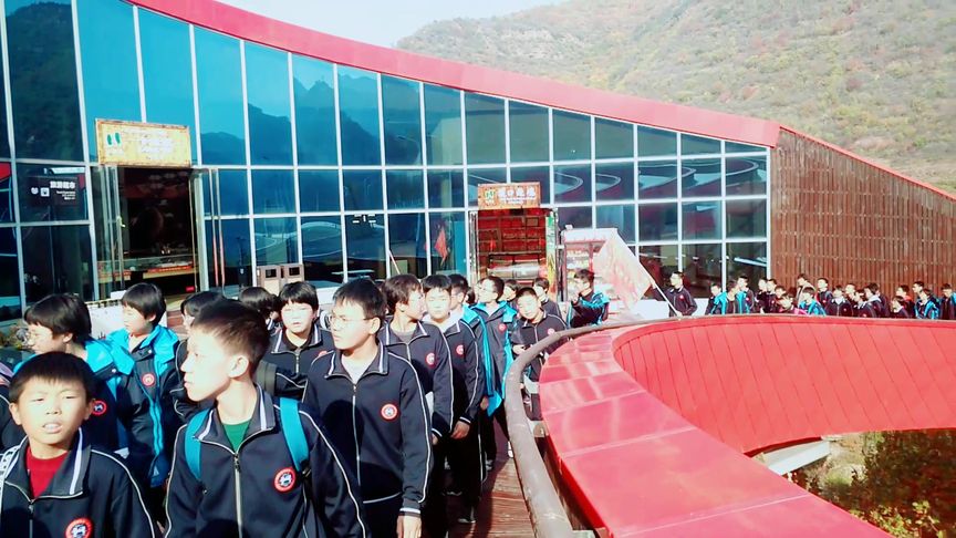 伟大的红旗渠精神承载梦想昭示未来,希望能世世代代传下去!