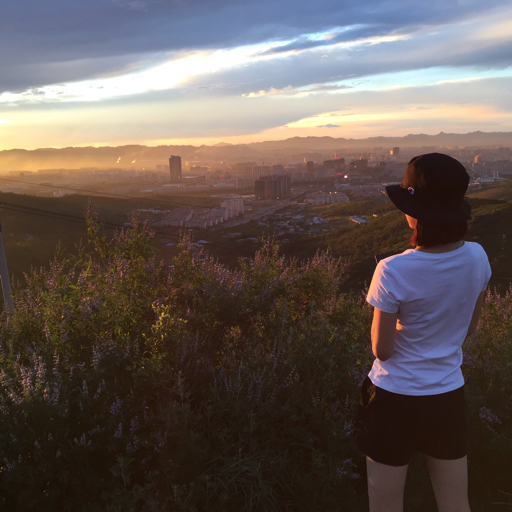 超载的世界梦游 