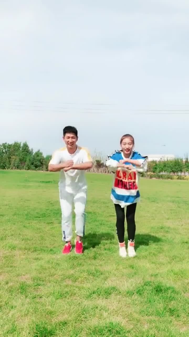 幼儿园舞蹈《卡路里》后段送给大家希望大家能够喜欢感谢大家支持会.