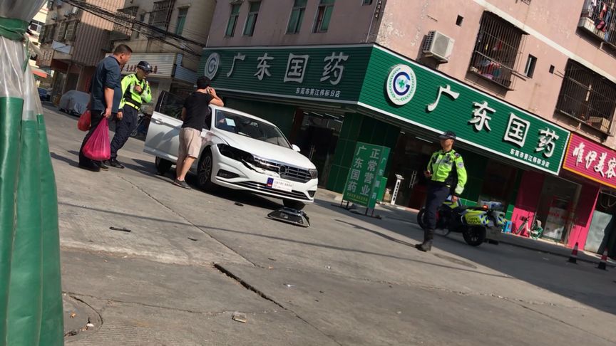 随处可见的交通事故,所以奉劝大家一定要自觉遵守交通规则