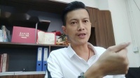老许聊拼接屏,显示比例为16:9,那是多少块液晶拼接屏拼一起呢?