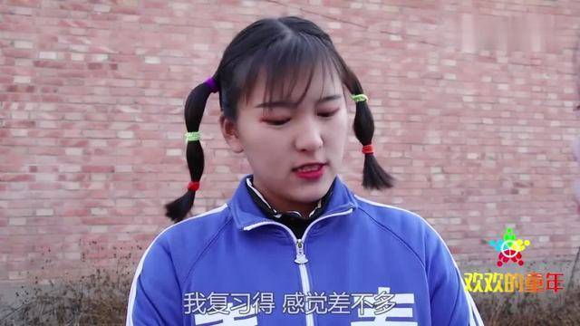 欢欢的童年:妈妈用旧衣服给姐妹做布娃娃,旧衣服做的娃娃真好看