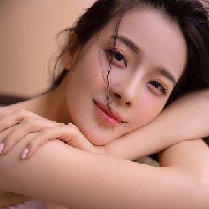 梓鸣设计 