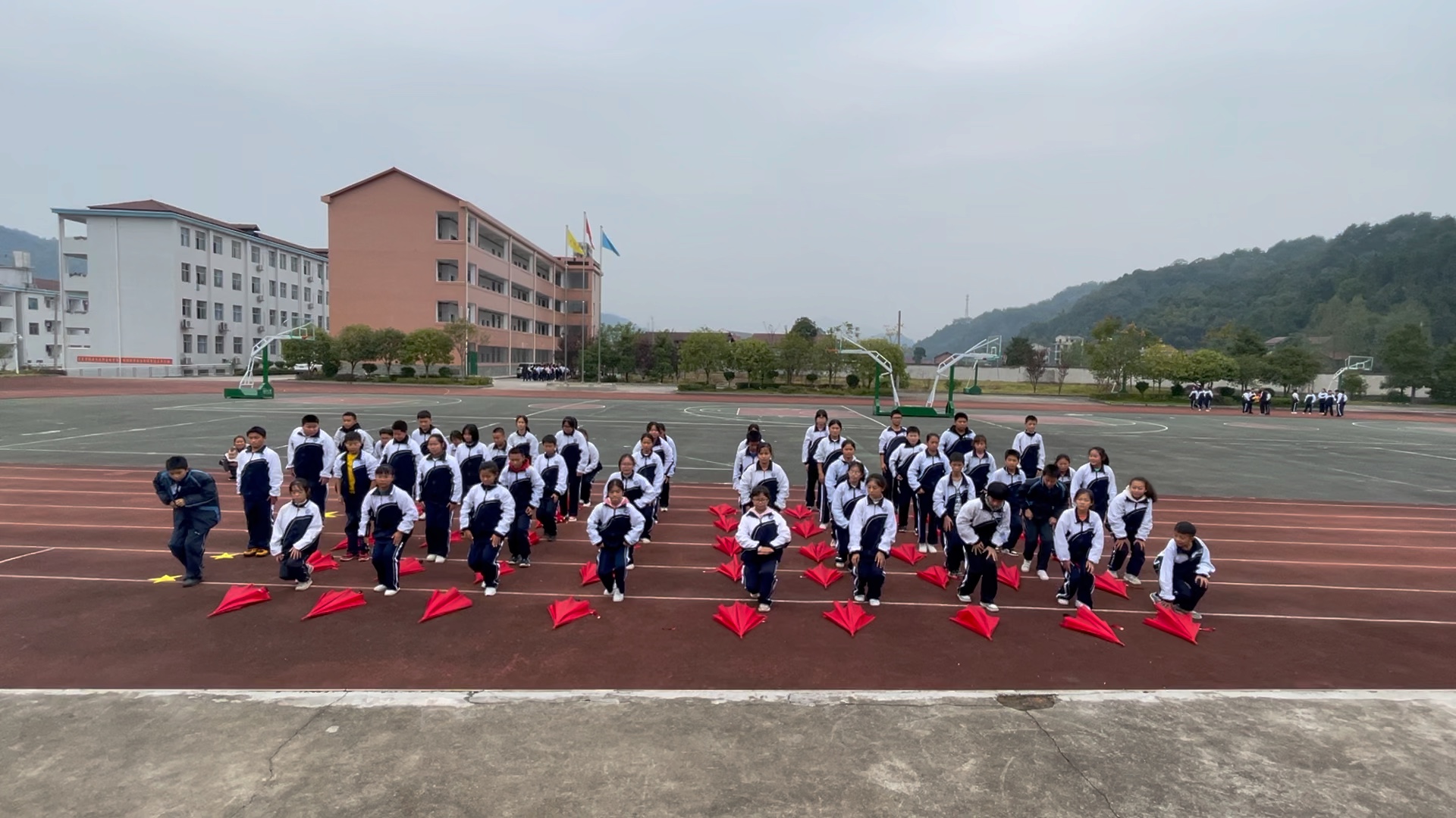运动会开幕式《国家》手势舞+红伞