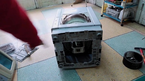 全自动波轮洗衣机拆卸过程