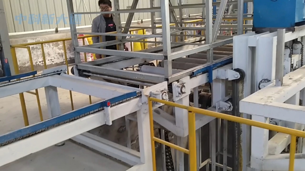 免拆复合保温模板生产线,各地政策支持,免拆模板成为建筑推荐使用产品