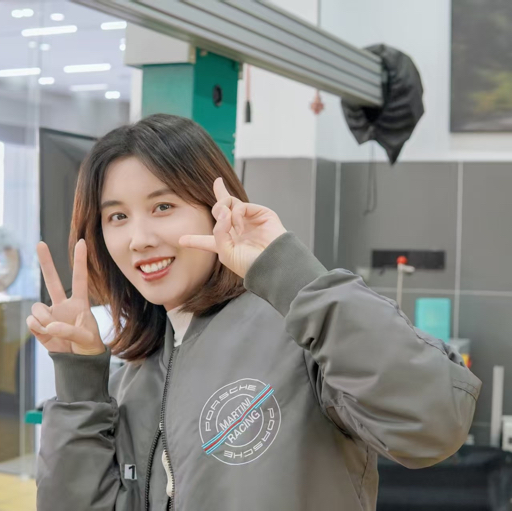 修保时捷的蒙蒙 