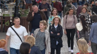 俄罗斯最多中国人的城市,任何人不敢轻易招惹华人,看完很自豪