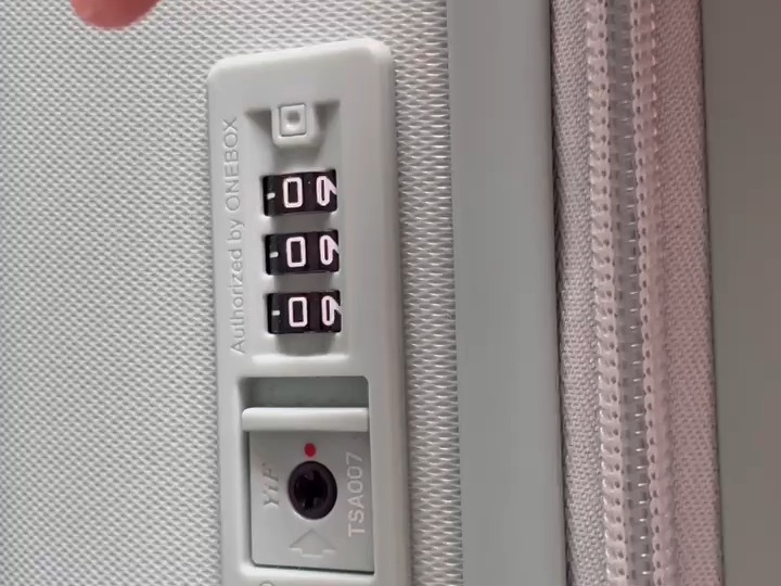 行李箱忘记密码如何改密码(简单)