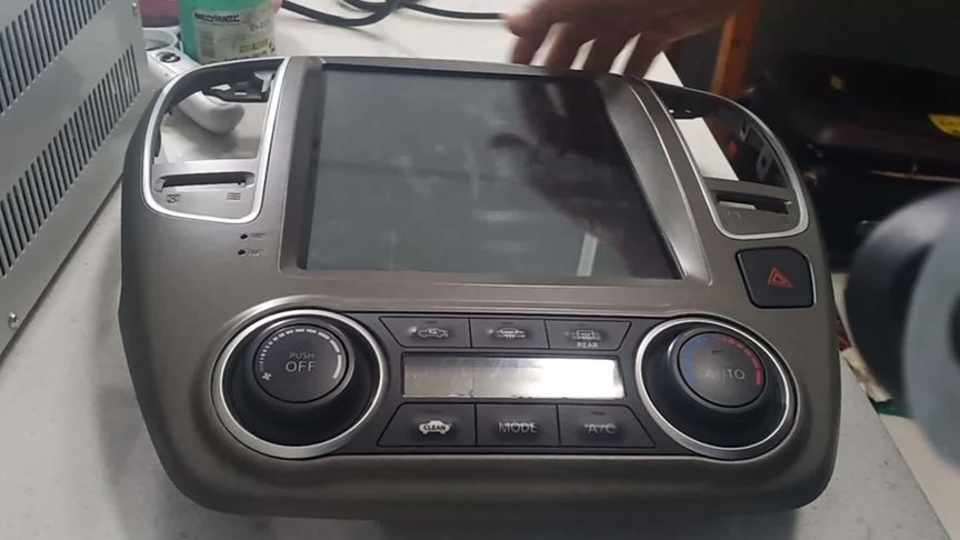 车载导航白屏故障自己也能修好,学习一下吧