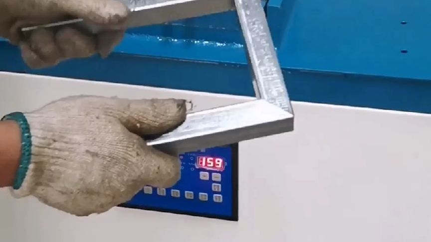 框架结构一次成型,方管切45度