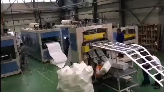 机器的精密度和稳定性要达到很高的程度