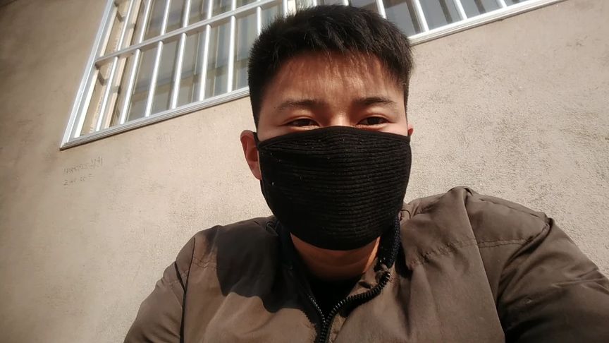 农村小伙带着家人去做针灸,给大家说说针灸的各种作用原理?
