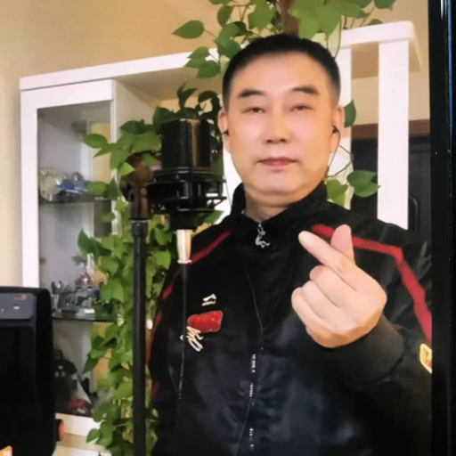快乐的口哨大叔 