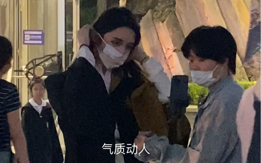 当环球影城遇到“变性人”艾比的真实面貌会怎样?