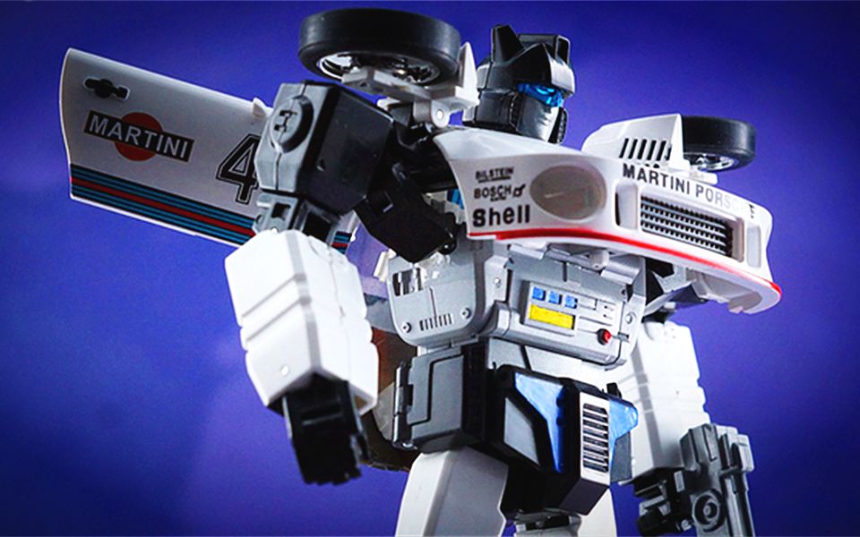 小津的变形金刚玩具视频—第三方TR TR-01 G1造型爵士副官