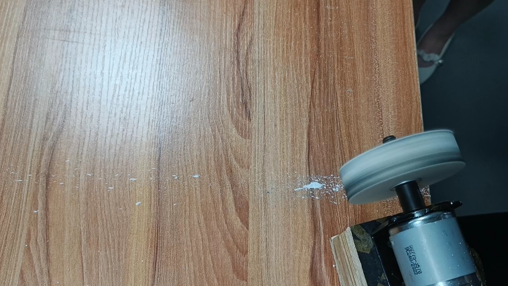不锈钢镜面抛光蜡抛光过程