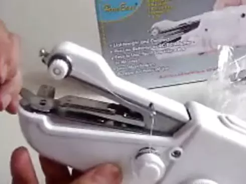 101迷你缝纫机使用方法(缝纫机如何使用)