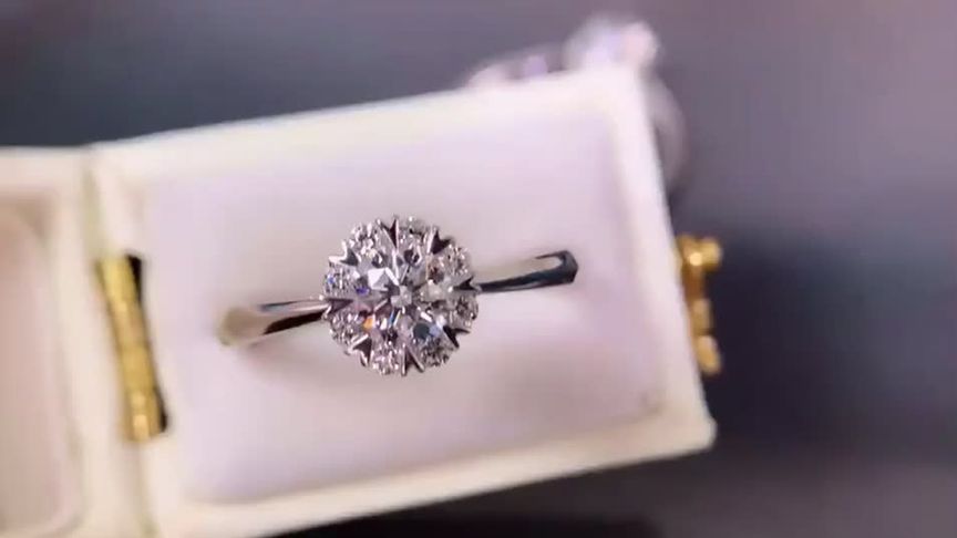 钻石戒指蕴含非凡的意义ߌ�永不褪色的是对爱默默的关怀ߌ�永不改…