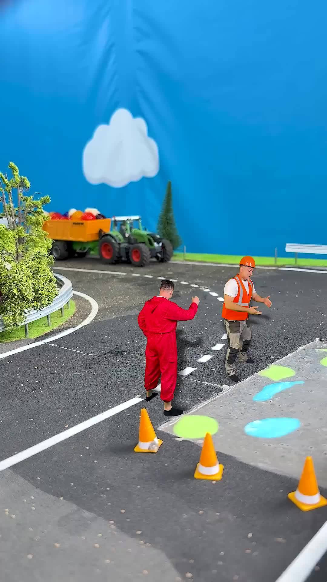 卡车倾倒彩色液体