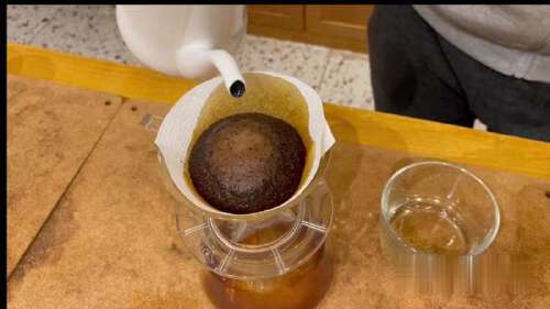 零基础也能冲好日式手冲!阿汤咖啡师手把手教学,新手必看字幕版