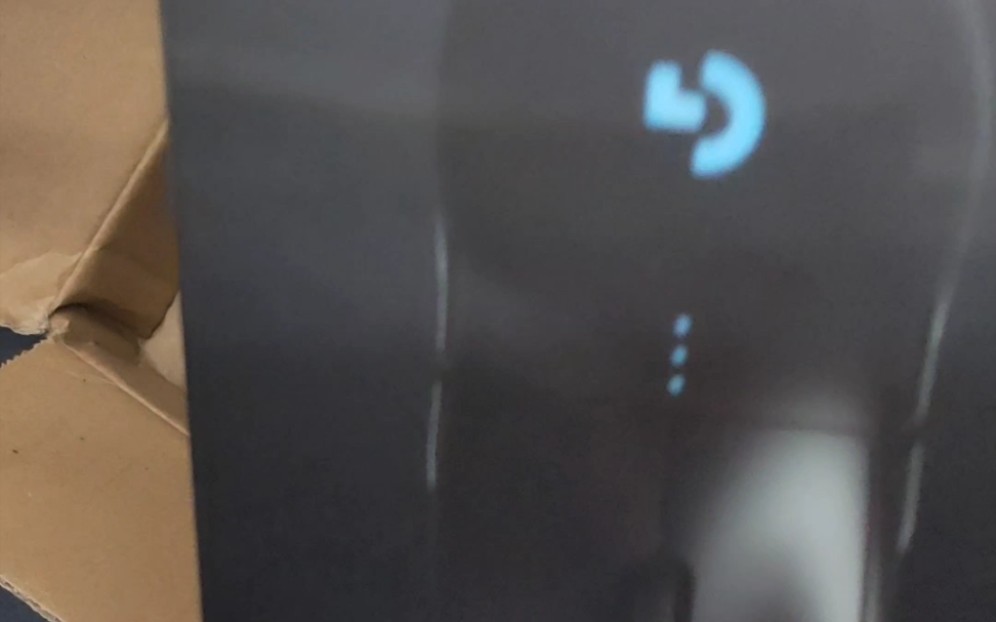 京东自营罗技gpw一代黑色全新未拆封,开箱验货。