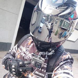 CWR_Johnny_R 