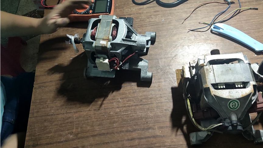 梁师傅教你滚筒洗衣机串激电机可以用很简单的方法测试好坏