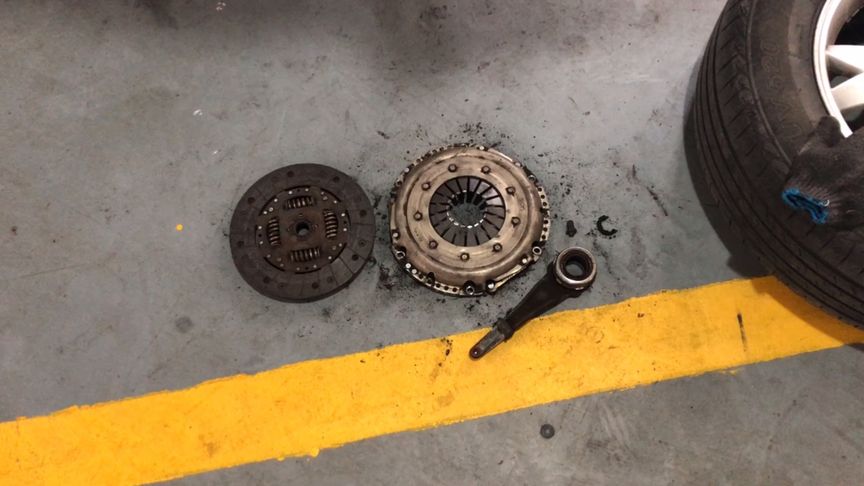 手动档的车挂挡进不去,看看离合器会有什么问题