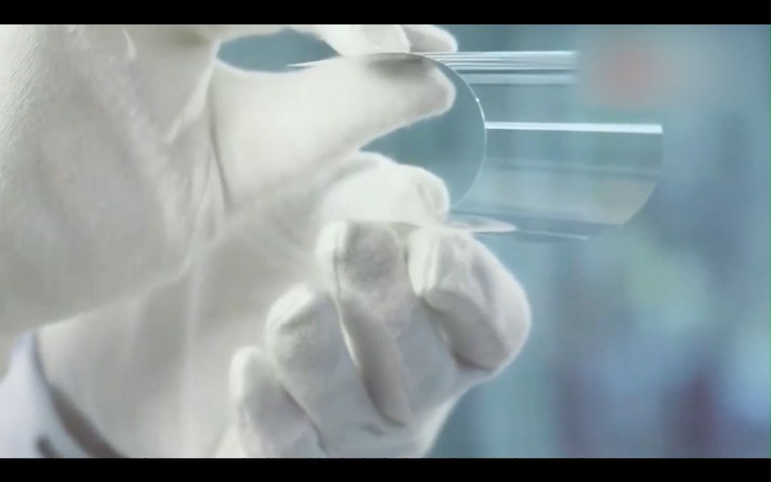 中国首条一次成型UTG生产线在阿克苏投产