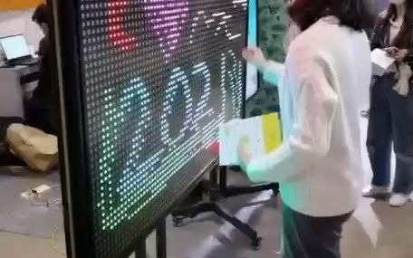 ...全彩电子手指涂鸦手感涂鸦 墙面交互艺术美术创作商业空间软装装饰...